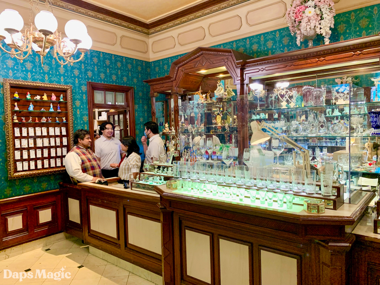 Disneyland Magic Key Glassware Comes to Crystal Arts