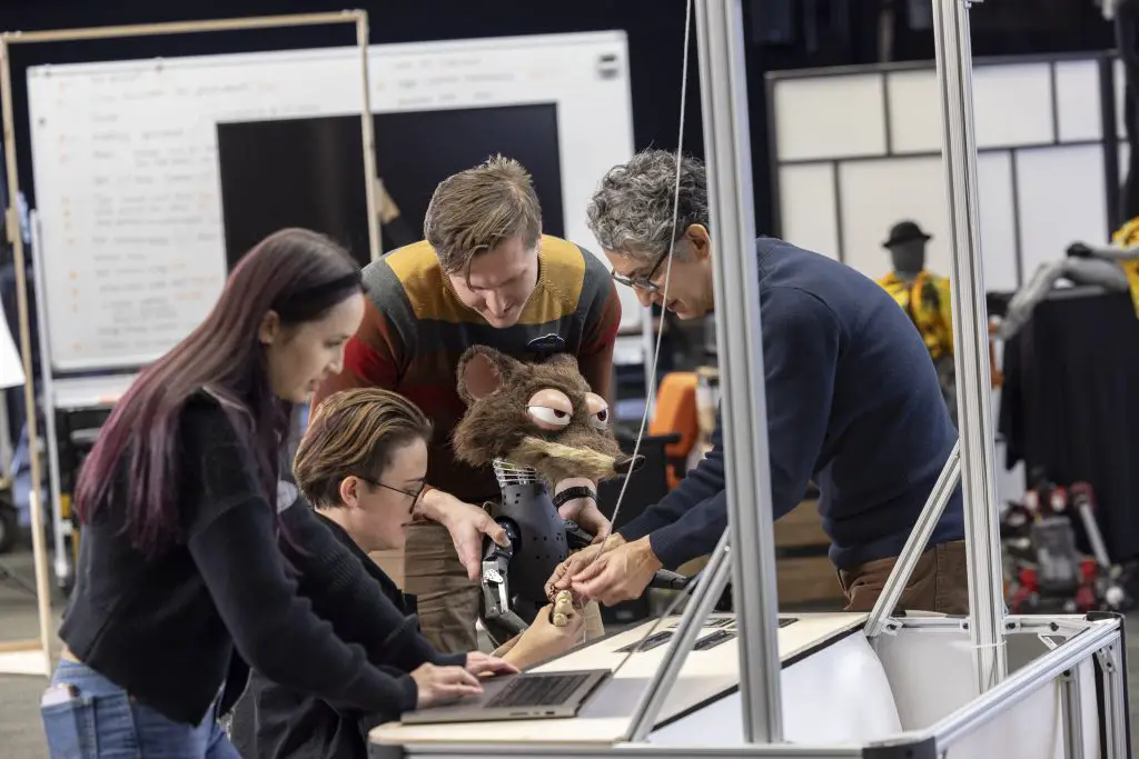 Walt Disney Imagineer Lanny Smoot Inducted Into National Inventors Hall ...