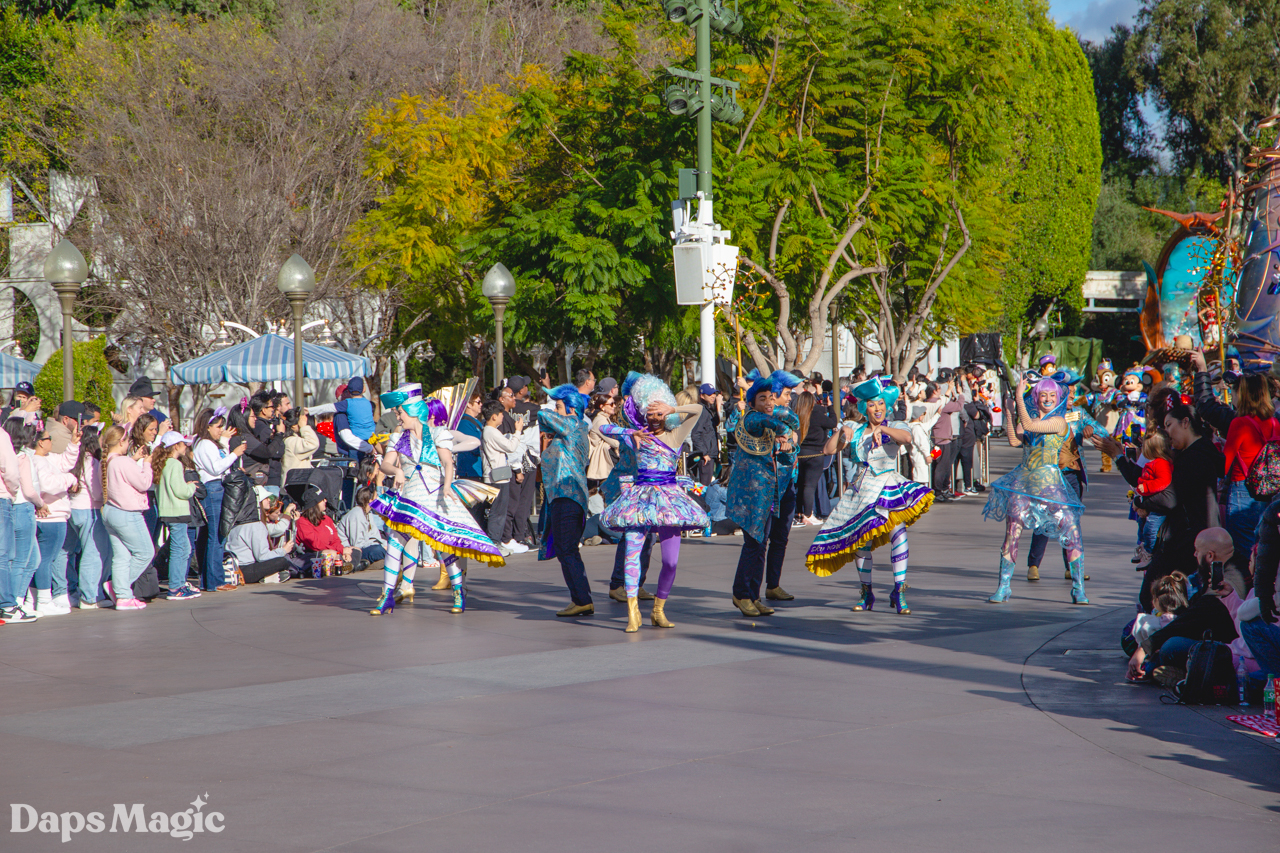 PICTORIAL: Magic Happens Returns to Disneyland