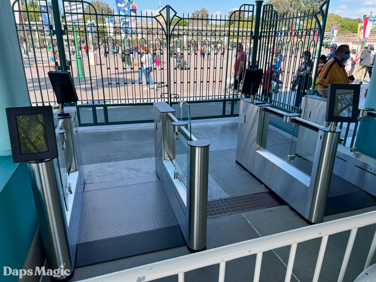 New Main Entrance Gates Begin to Appear at Disneyland Resort