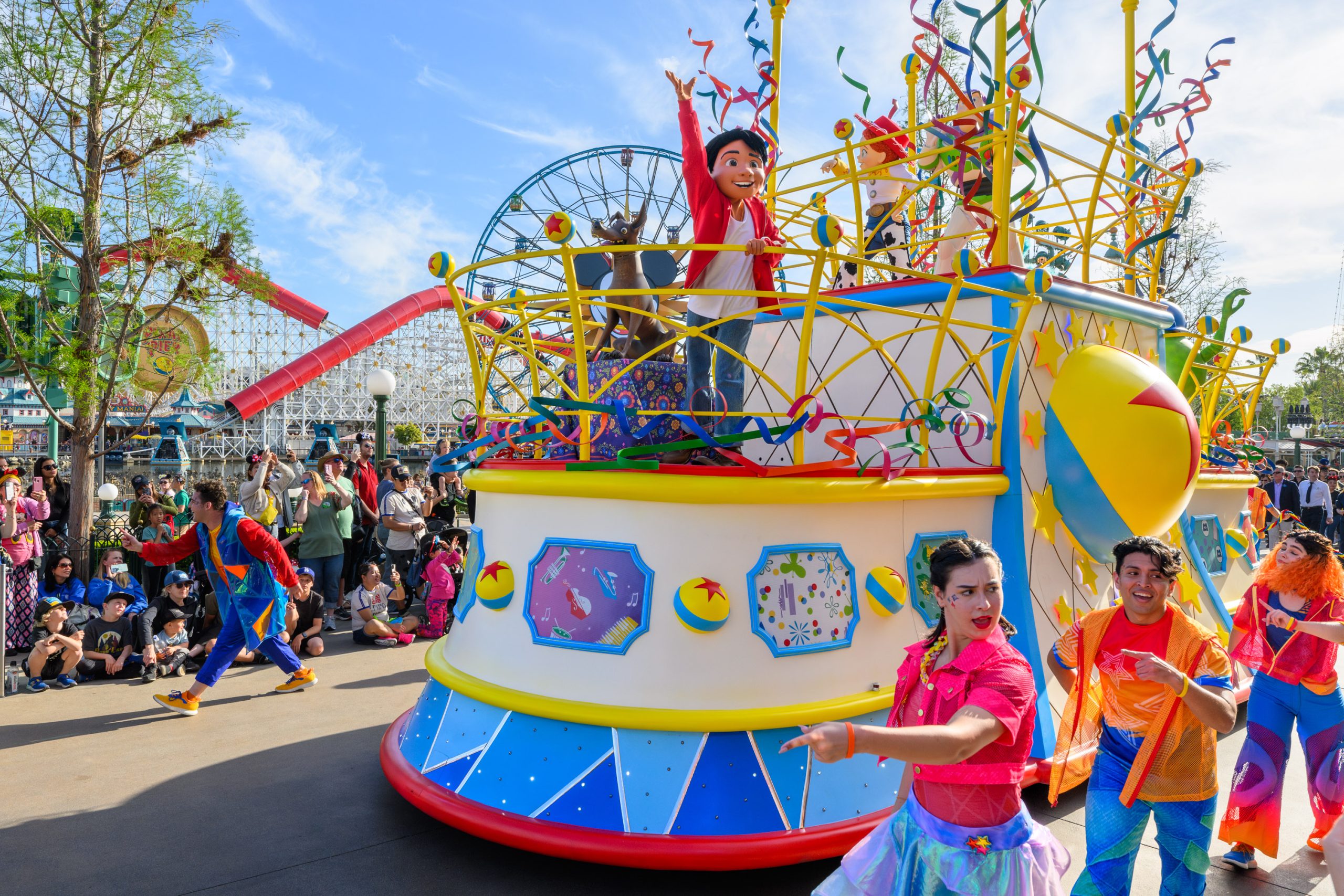 'Better Together: A Pixar Pals Celebration!' Debuts at Disney ...