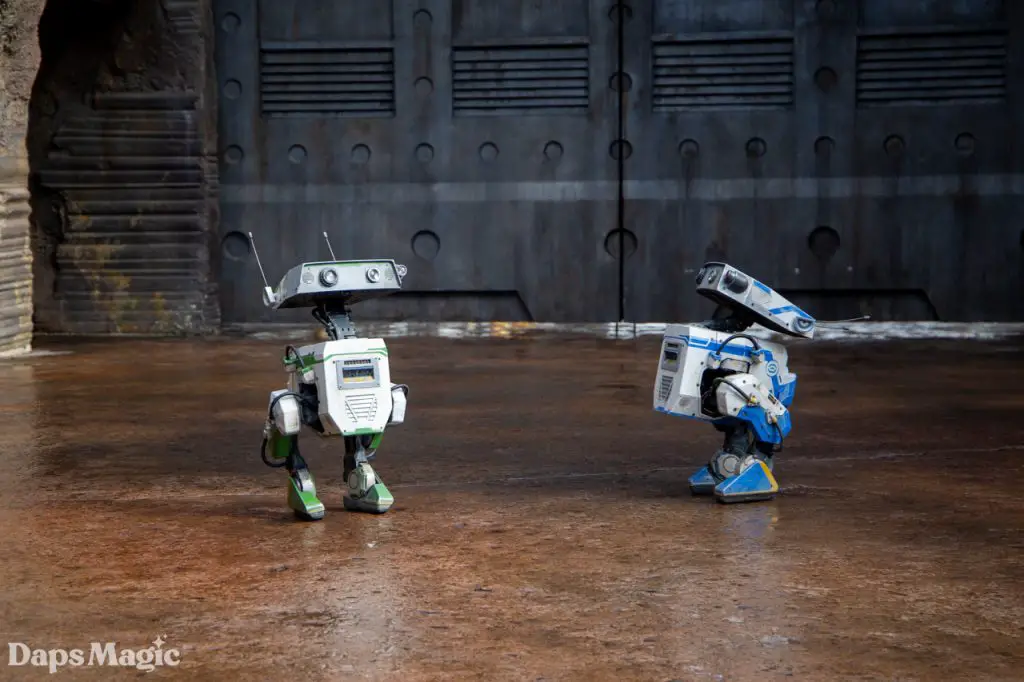 VIDEO/PHOTOS: BDX Droids Arrive at Star Wars: Galaxy's Edge at ...