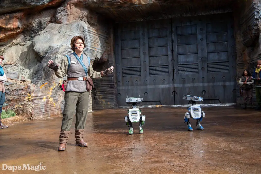 VIDEO/PHOTOS: BDX Droids Arrive at Star Wars: Galaxy's Edge at ...