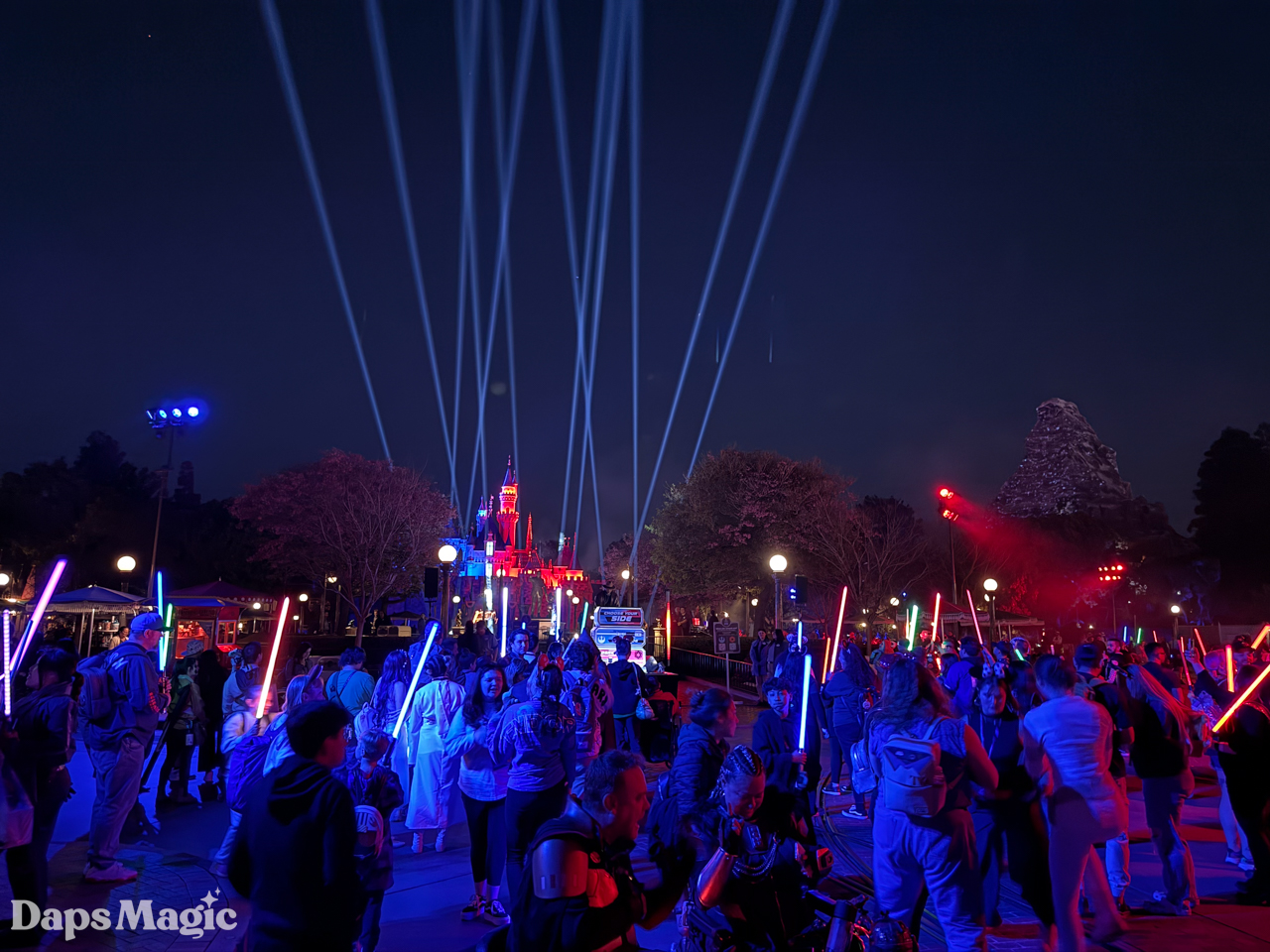 Entertainment Guide: Disneyland After Dark: Star Wars Nite