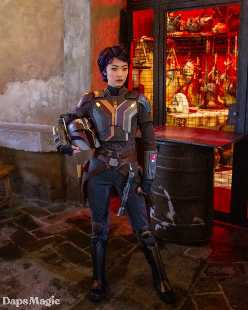 FIRST LOOK (Photos/Video): Sabine Wren at Star Wars: Galaxy's Edge