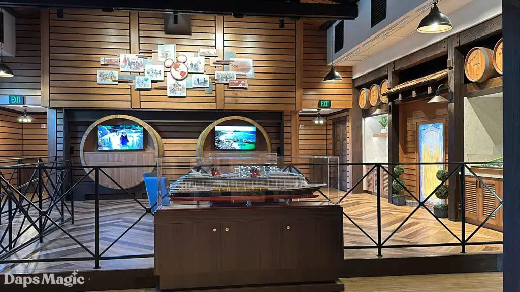 Golden Vine House – A Disney Vacation Club Welcome Home Center Opens at ...
