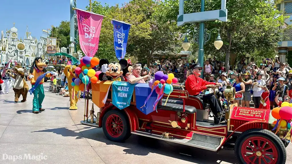 D23 Day at Disneyland Resort Honors Disney Legends with Cavalcade and ...