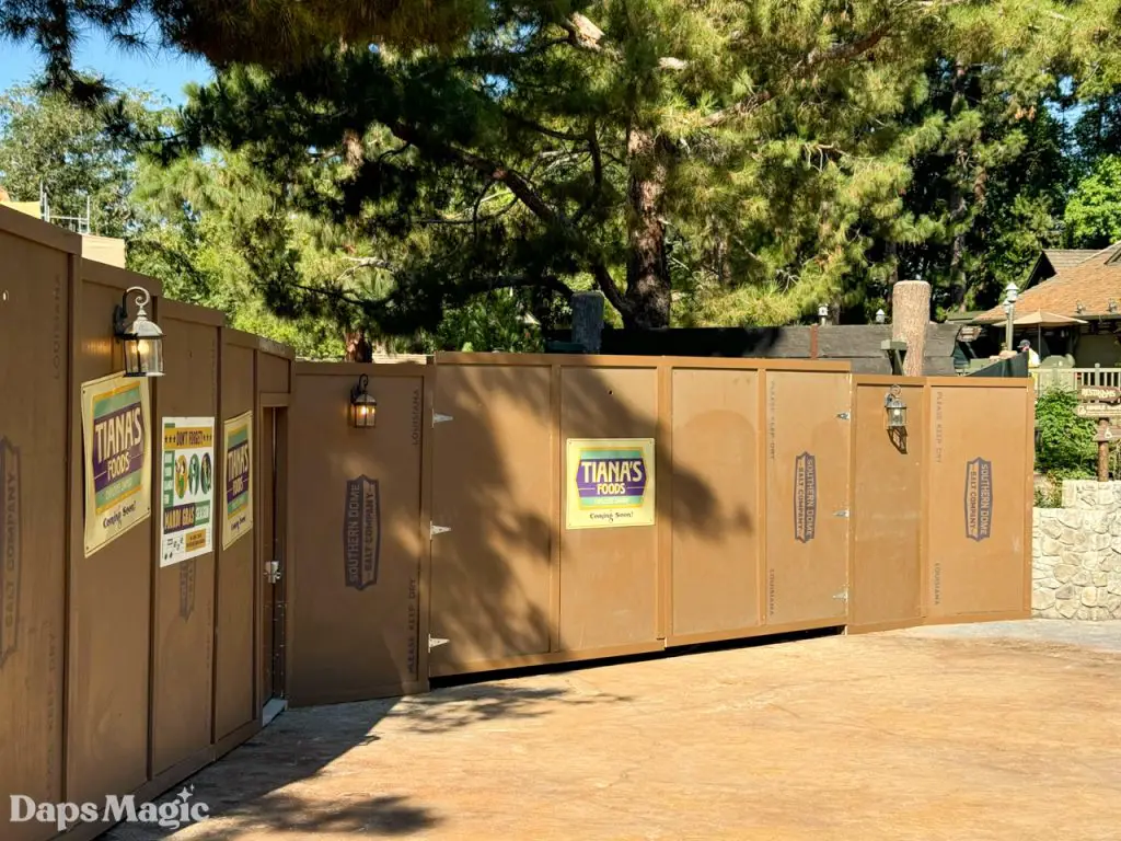 Walkway Between Haunted Mansion and Star Wars: Galaxy's Edge Reopens ...