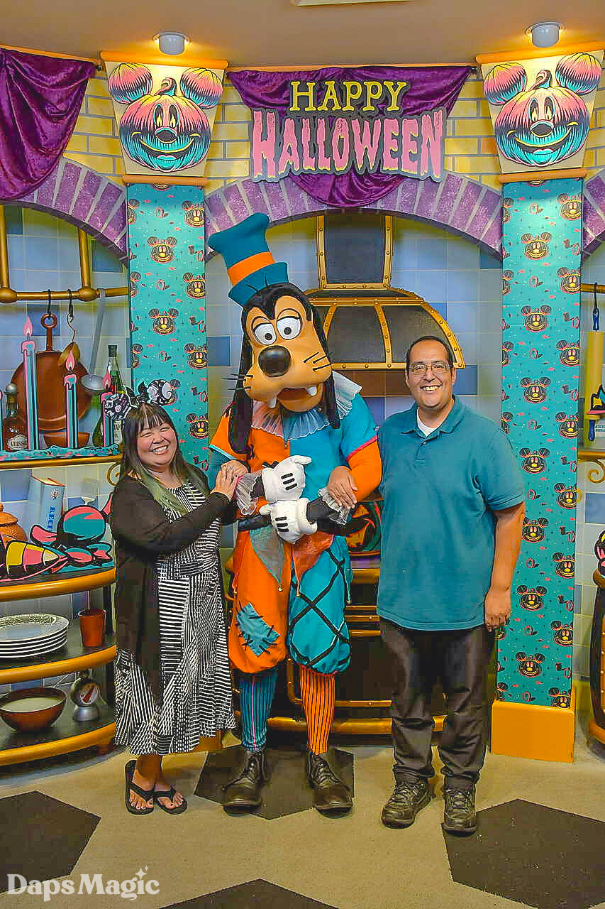 Goofy’s Kitchen Celebrates Halloween with Food, Characters, and Fun
