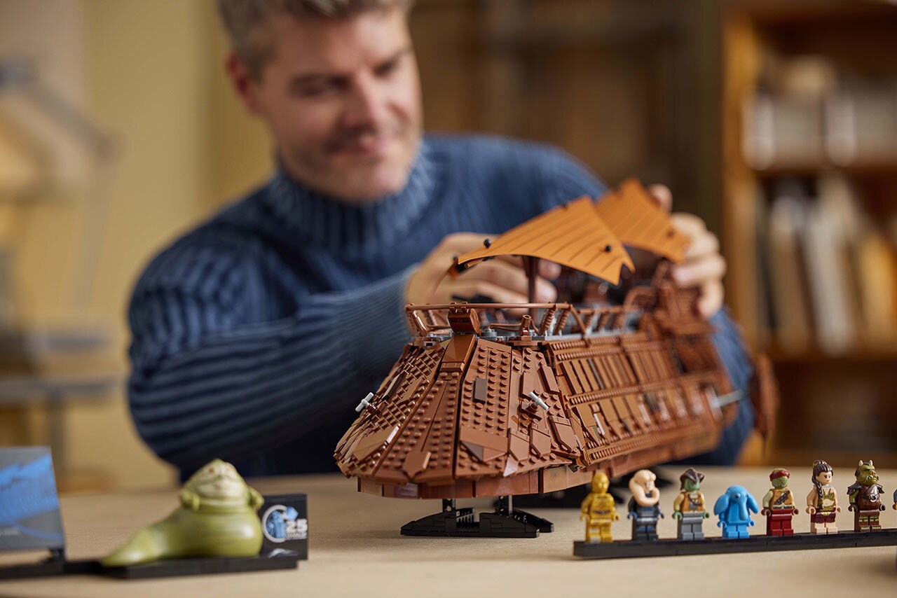 LEGO Star Wars Jabba’s Sail Barge Revealed