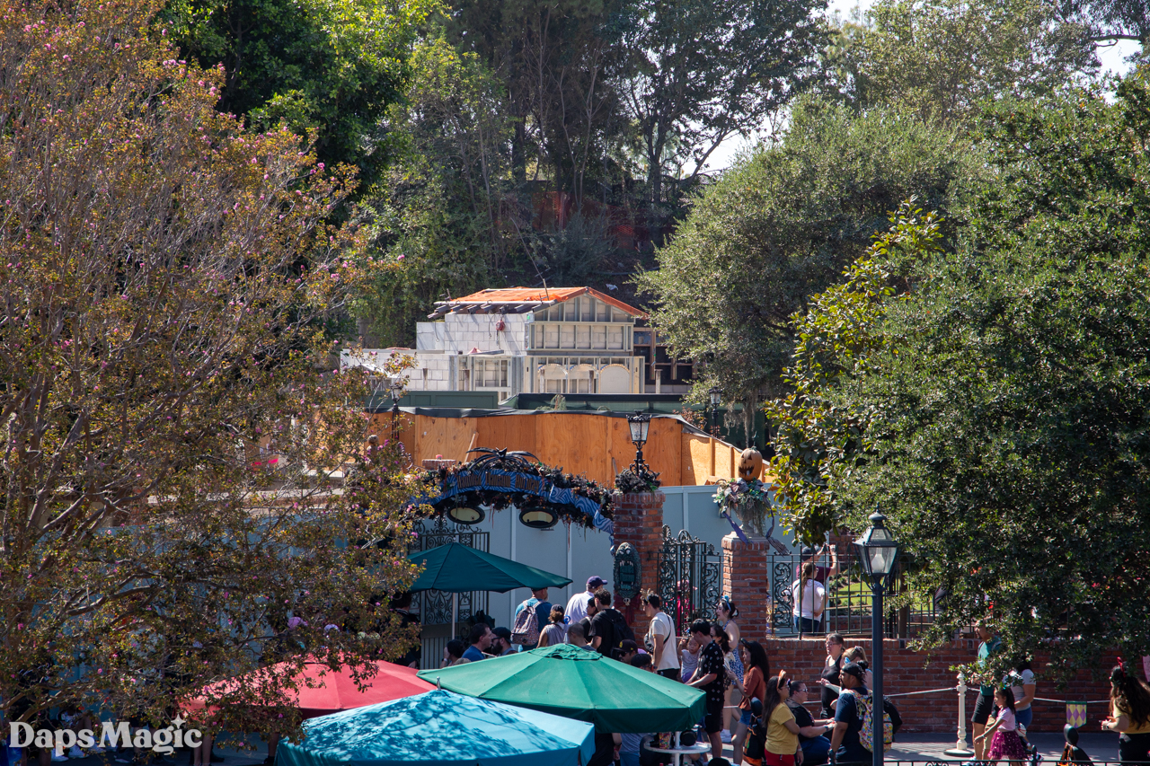 Progress Continues to Be Made on Haunted Mansion Expanded Queue at ...