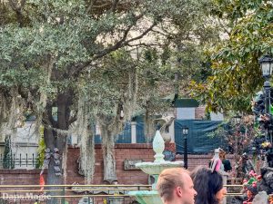 Walls Come Down From Around the Extended Queue of Disneyland's Haunted ...
