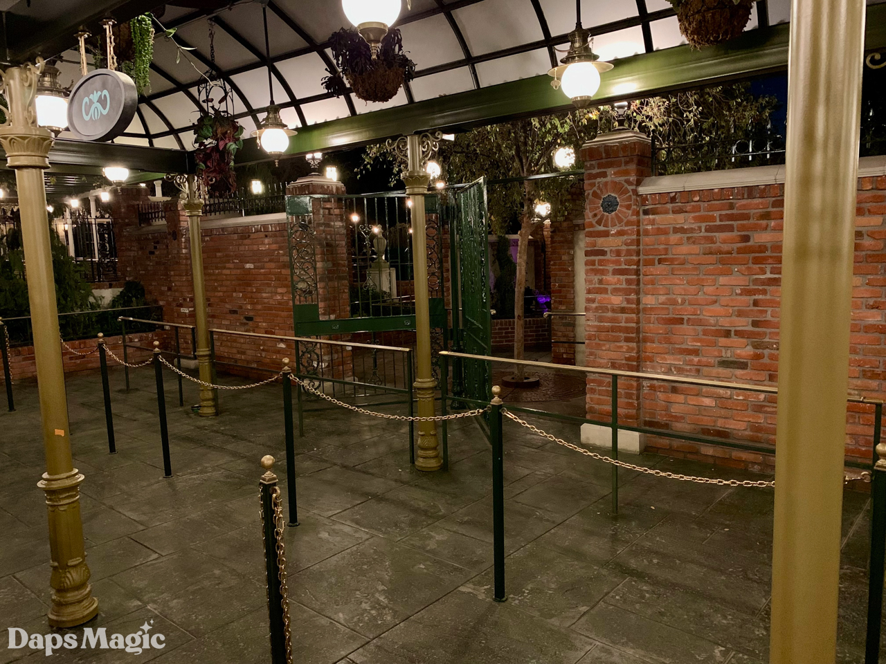 Walls Come Down From Around the Extended Queue of Disneyland's Haunted ...