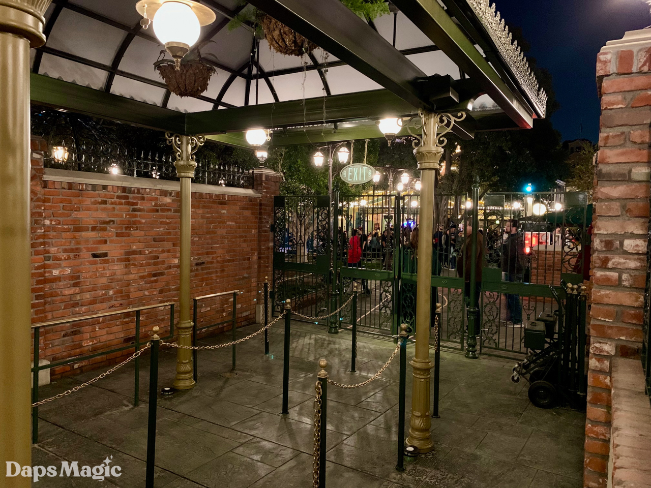 Walls Come Down From Around the Extended Queue of Disneyland's Haunted ...
