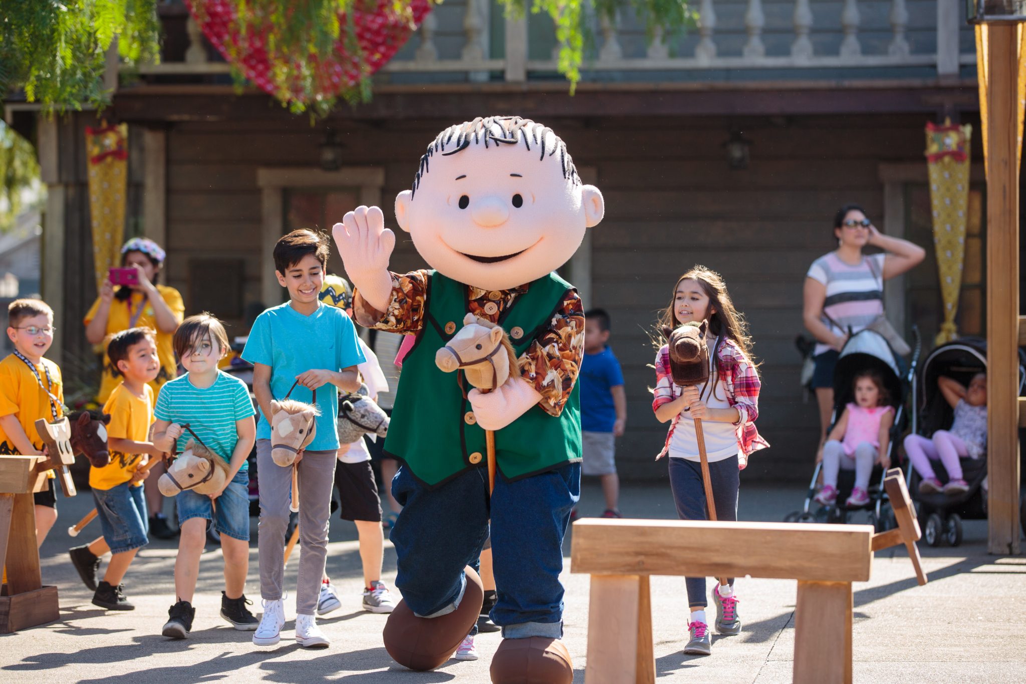 Knott's Berry Farm to Celebrate 75 Years of Snoopy and the PEANUTS Gang ...