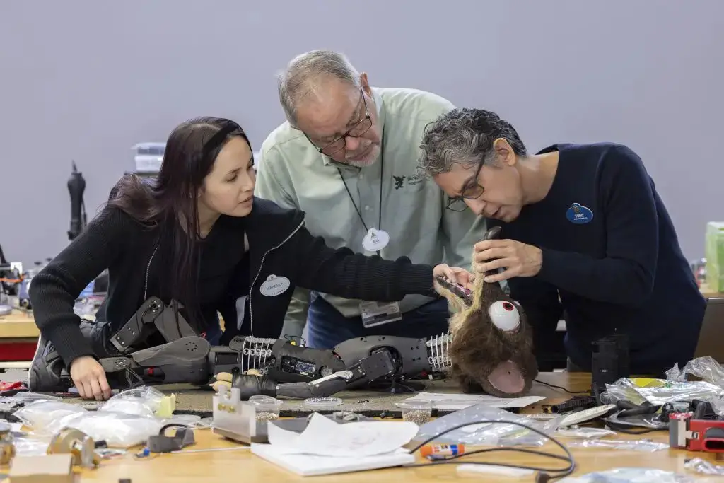 Walt Disney Imagineer Lanny Smoot Inducted Into National Inventors Hall ...