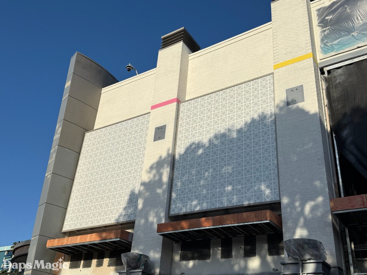 New Look Begins to Emerge on Former ESPN Zone Building at Downtown ...