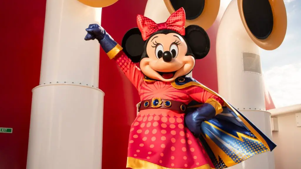 New Outfit for Minnie Mouse and Statue for Grand Hall Aboard Disney ...