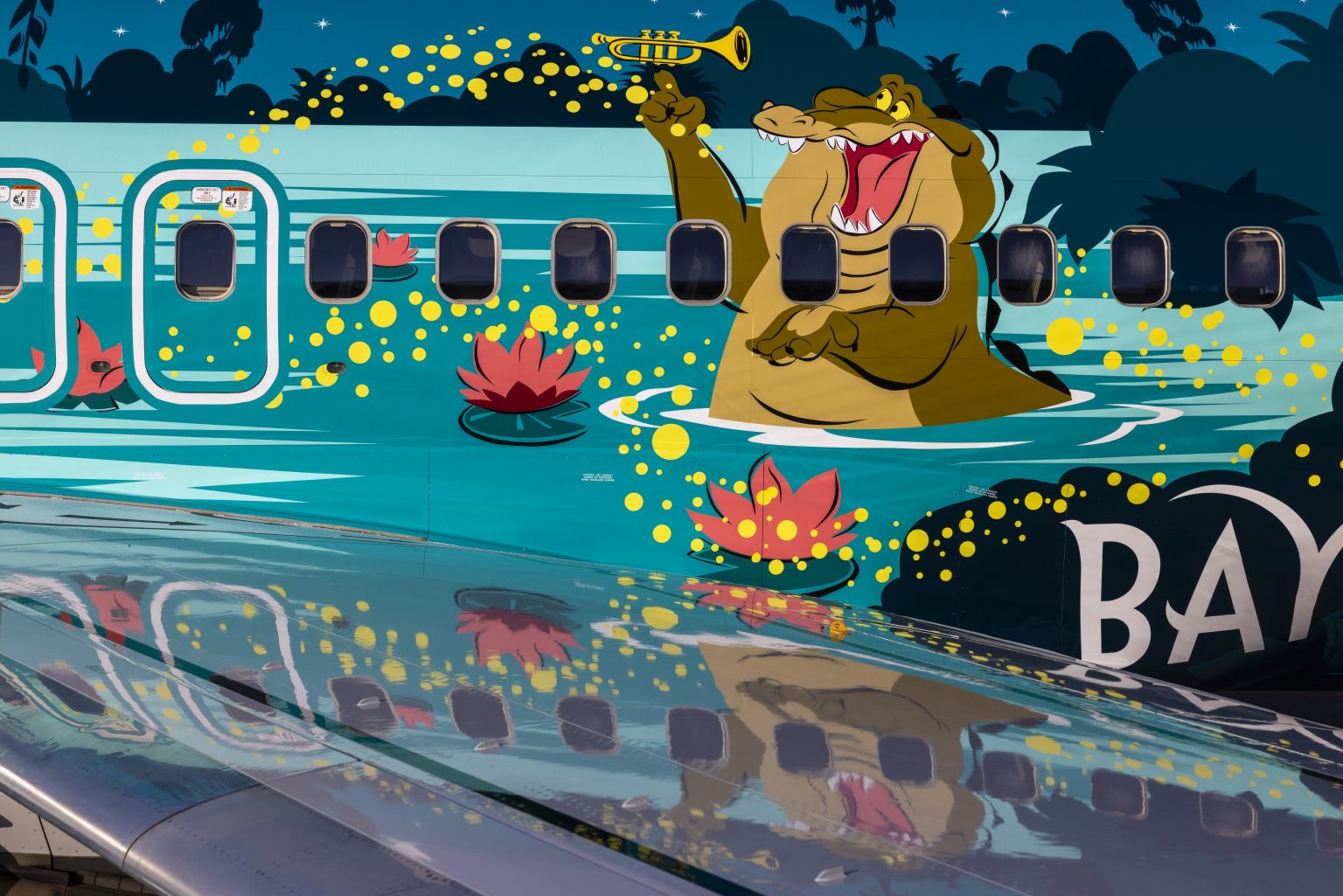 Alaska Airlines Reveals New Disneyland Resort-themed Plane, 'Tiana’s ...