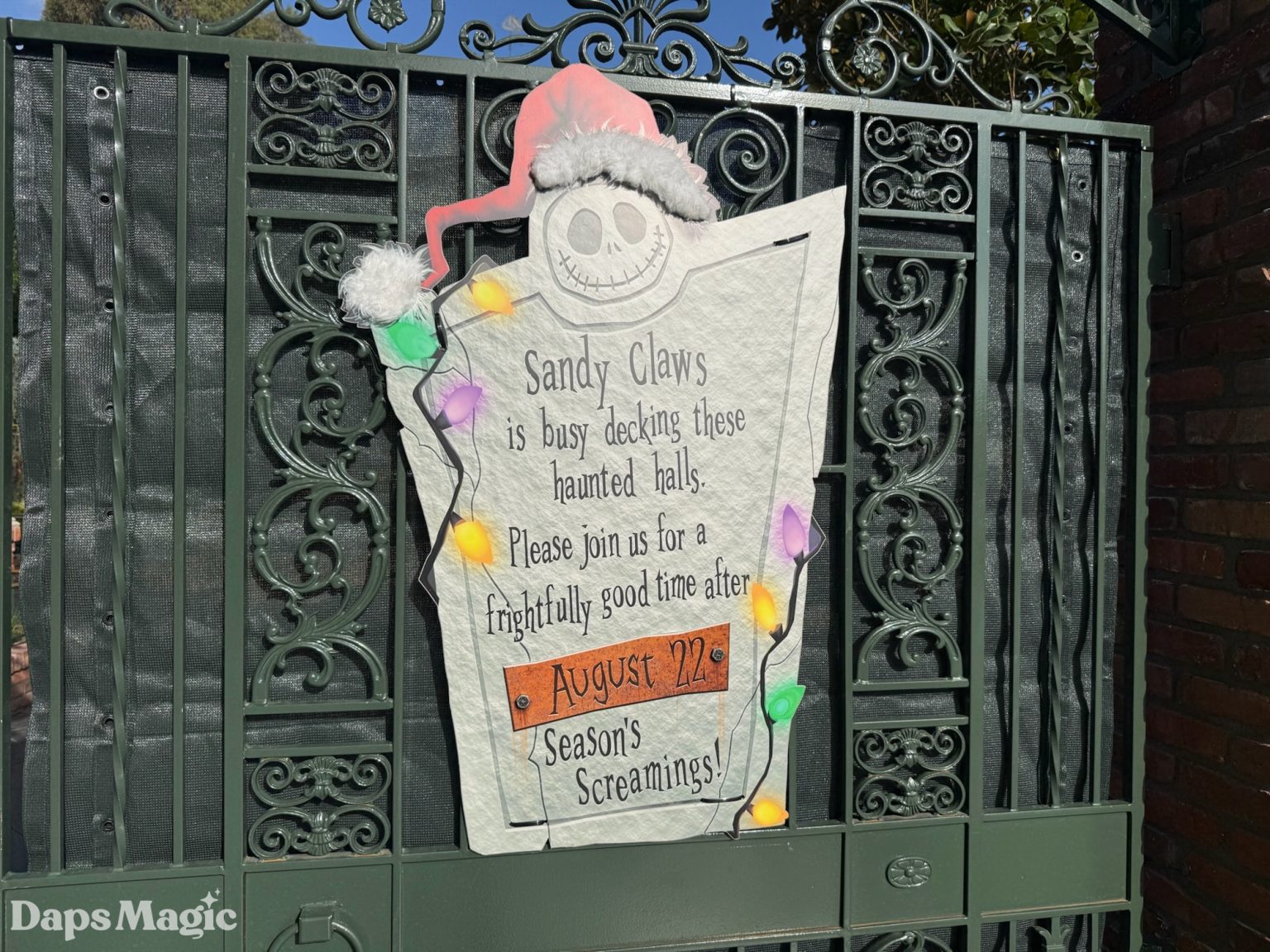 Disneyland's Haunted Mansion Closes for Transformation to Haunted ...