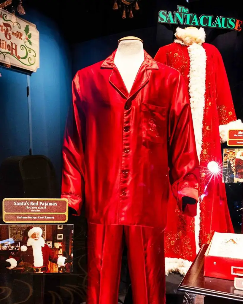 'The Muppet Christmas Carol' Holiday Props and Costumes Arrive at ...