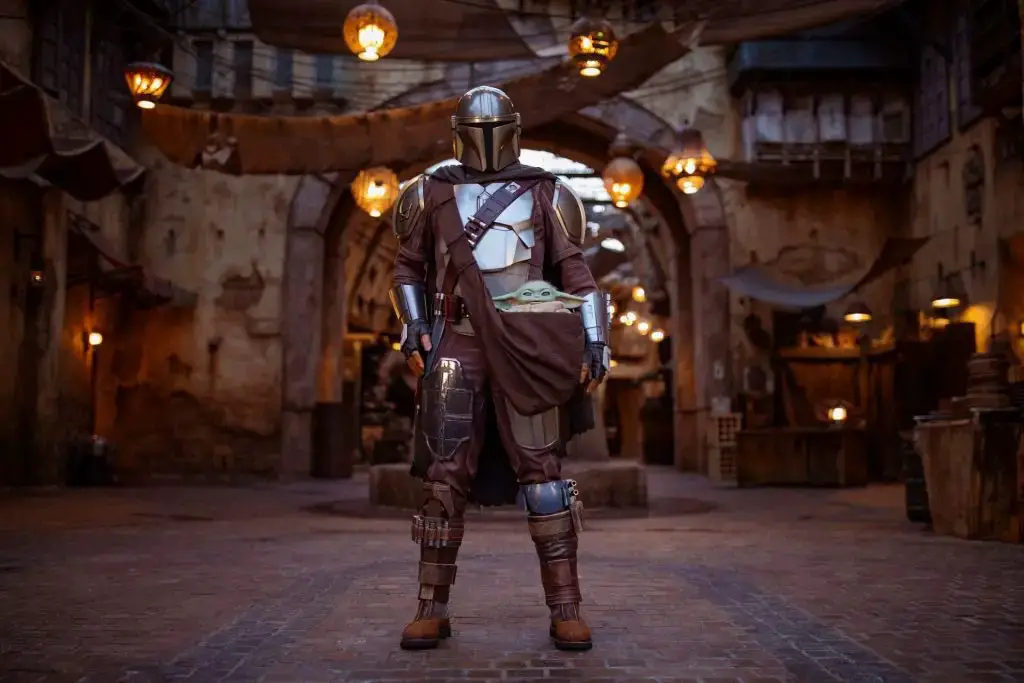 Darth Vader Coming to Disneyland's Star Wars: Galaxy's Edge as Timeline ...