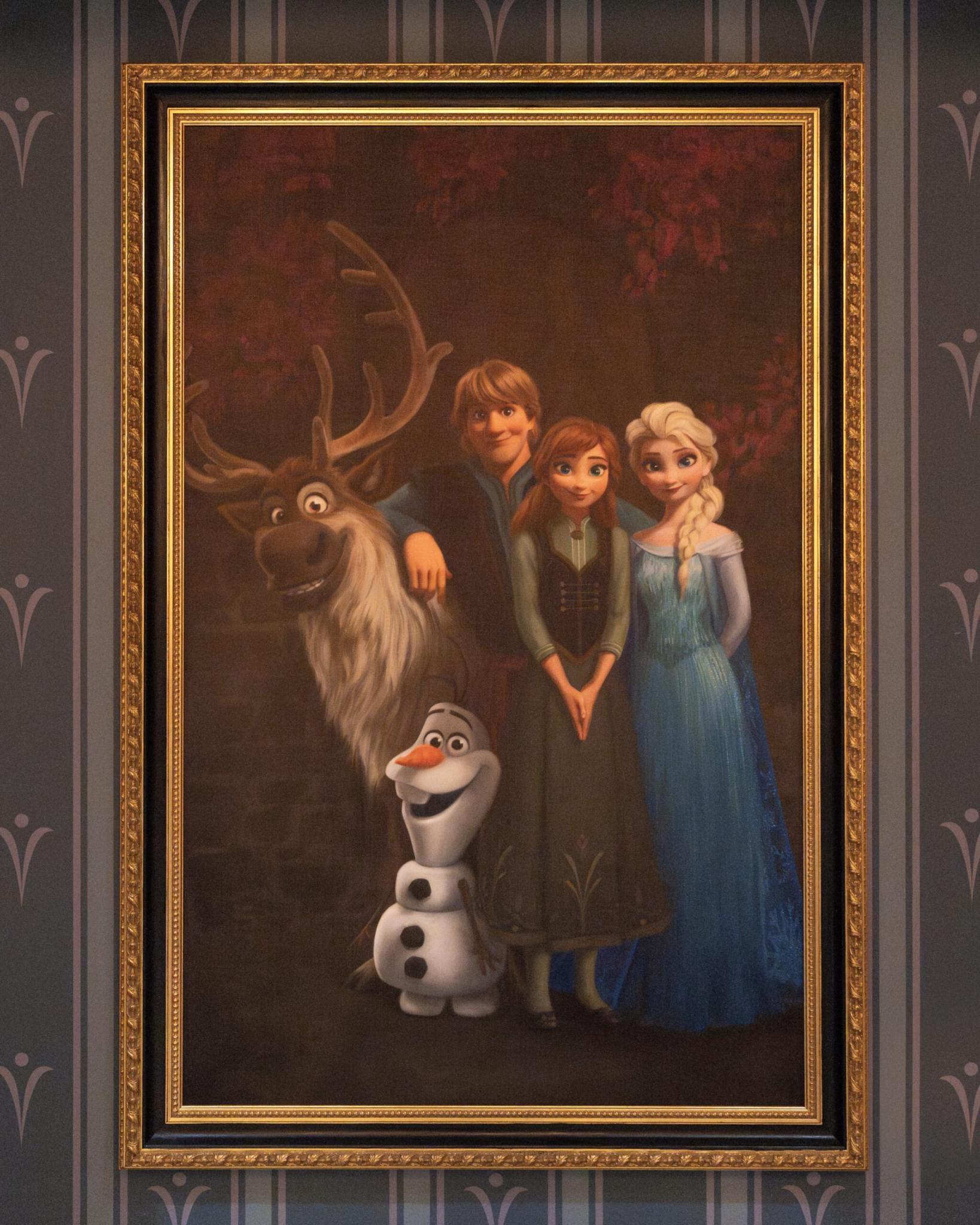 Step Into 'Frozen' Story When Meeting Anna and Elsa at Disney Adventure ...
