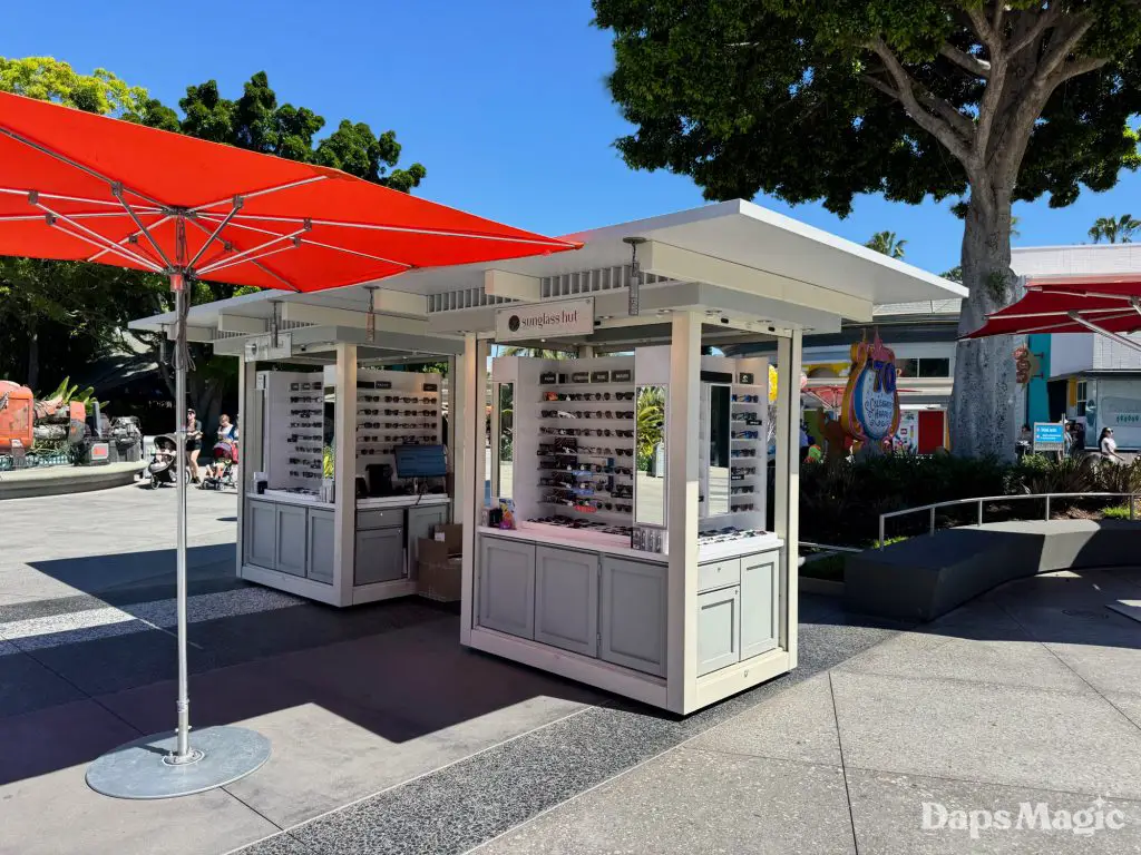Pandora Pop-Up Appears in Downtown Disney as Main Store Undergoes ...